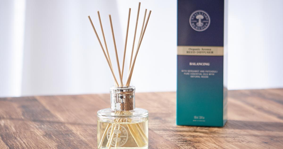 NEAL'S YARD REMEDIES リードフレグランスディフューザーバランシングのプレゼント・ギフト通販 | Anny アニー